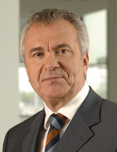 Salek verabschiedet sich – zum Teil - VersicherungsJournal Österreich